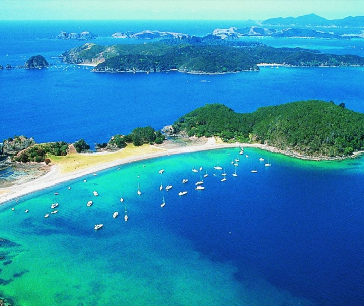 Travel Guide: Italy (Milan, Lake Como and Cinque Terre) — Andrea Valentina